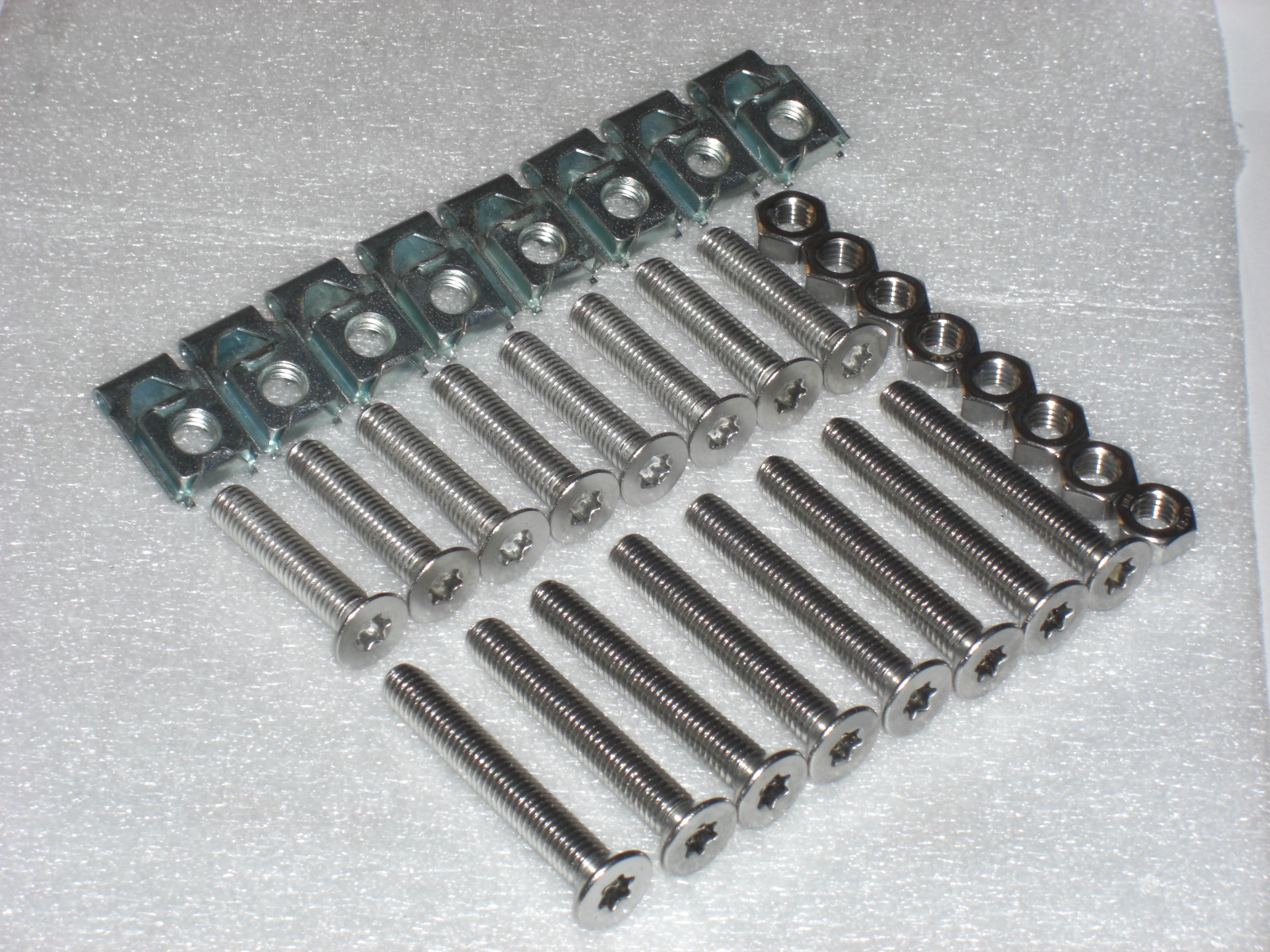 Defender 110 (5-Doors) Hinges Stainless Screw Kit (T45 TORX) - Stig ...