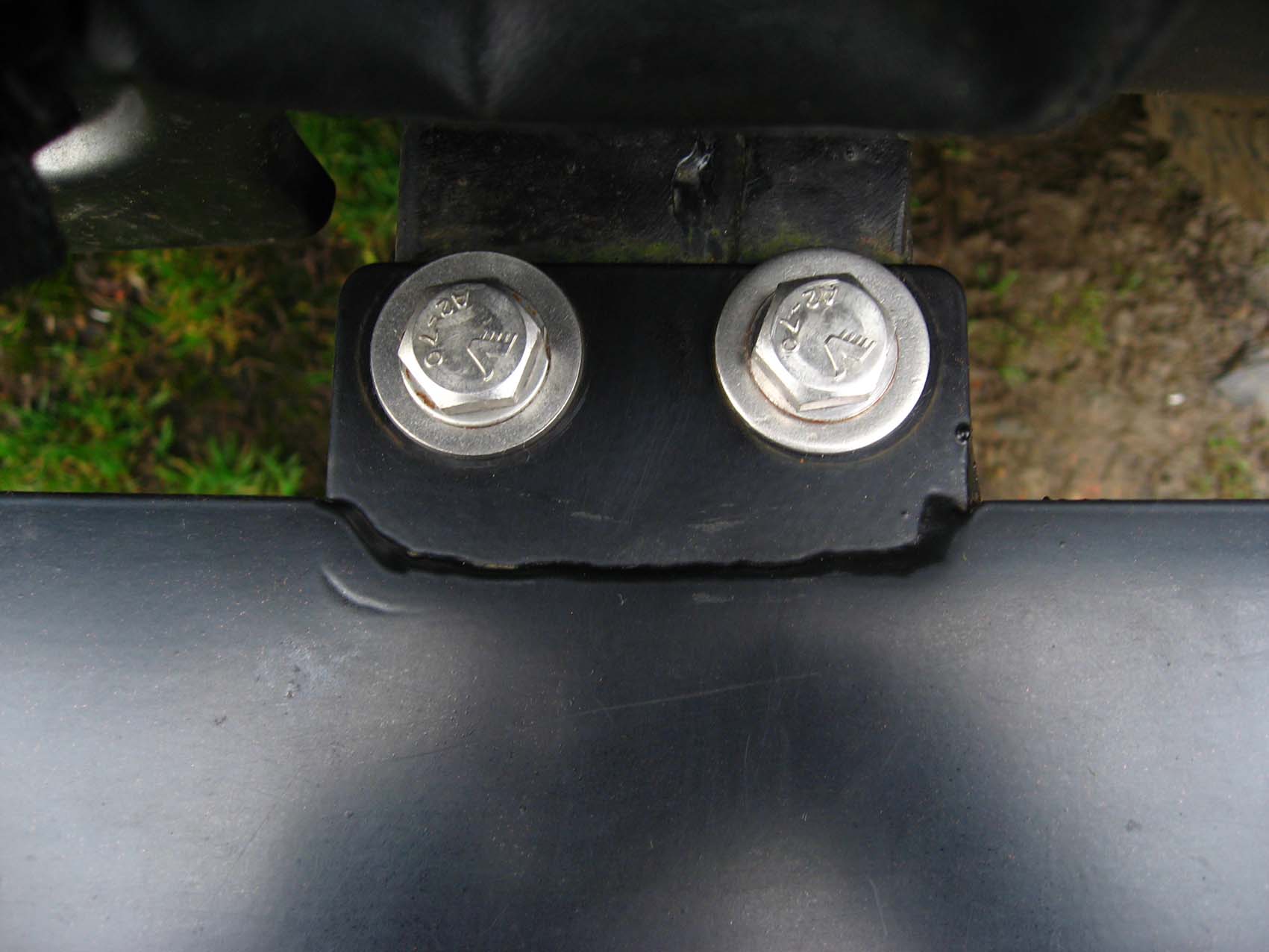 Land Rover Defender Front Bumper Mounting Bolt Kit - Stig Fasteners Ltd